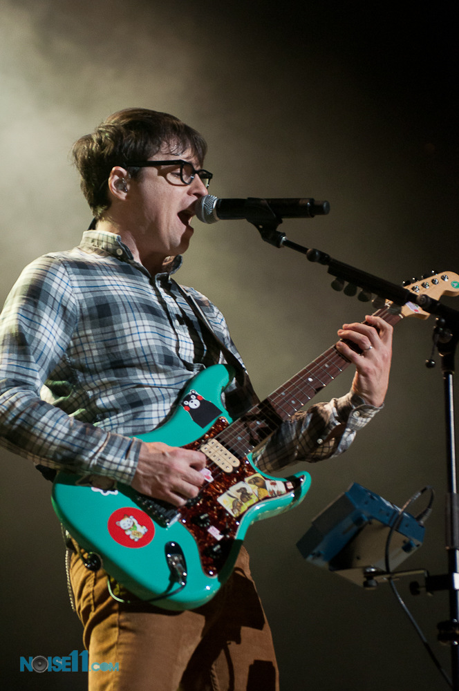 Weezer Kicks Off Australian Tour In Brisbane - Noise11.com