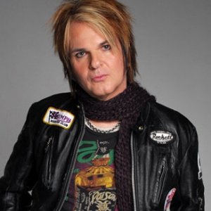 Poison's Rikki Rockett Is Battling Cancer - Noise11.com