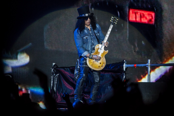 Slash Celebrates 15 Years of Sobriety - Noise11.com