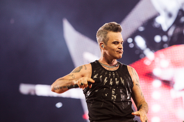 Robbie Williams To Play A Day On The Green in 2023 - Noise11.com