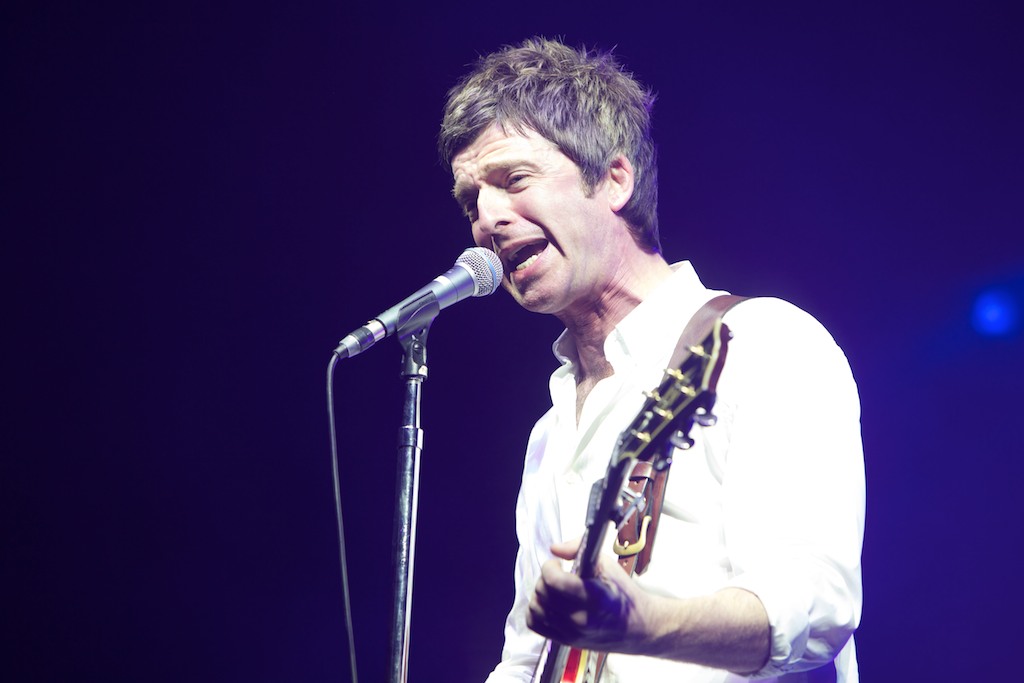 Noel Gallagher Releases Remix With Robert Smith 6064