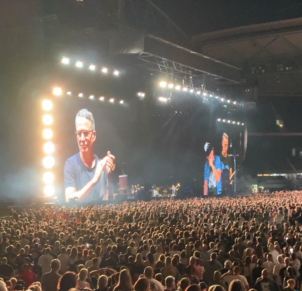 Pearl Jam Bring Dark Matter To Melbourne - 2024 Noise11 Review - Noise11.com