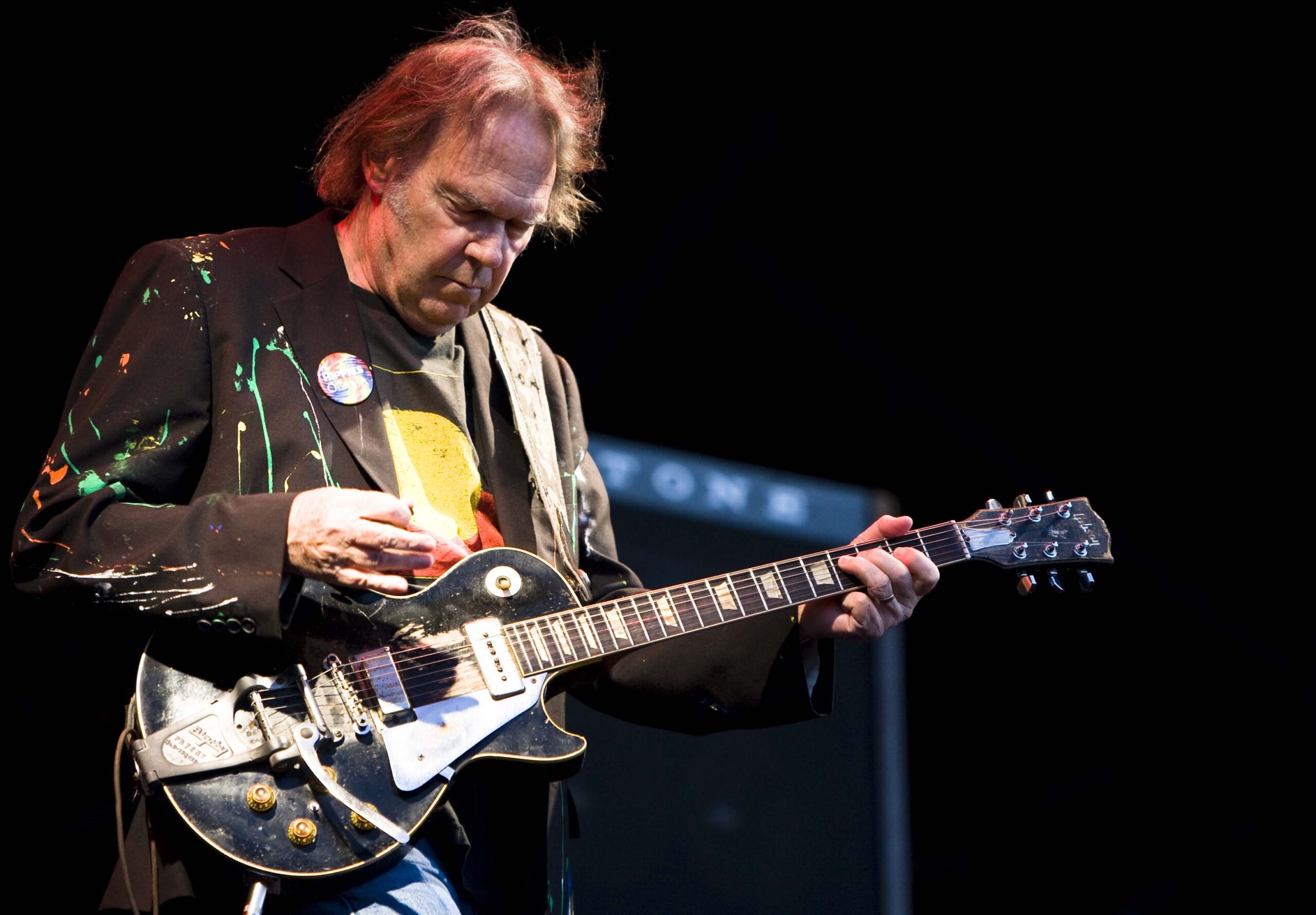 Neil Young Unleashes “Big Crime”, a Bold New Protest Anthem Targeting ...