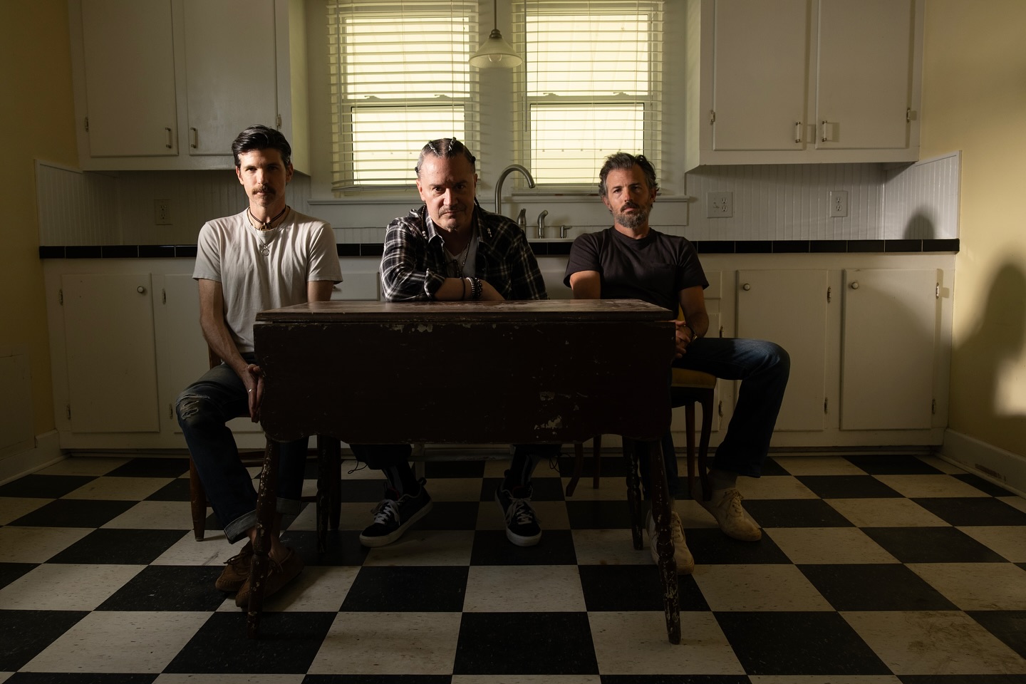 Mike Patton and The Avett Brothers Unveil New Project AVTT/PTTN With ...