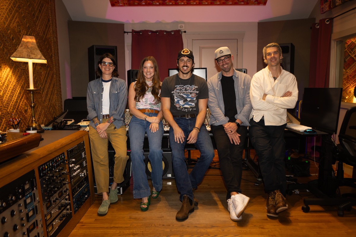 Morgan Evans Signs With Virgin Music Group, New Single ‘Beer Back Home ...