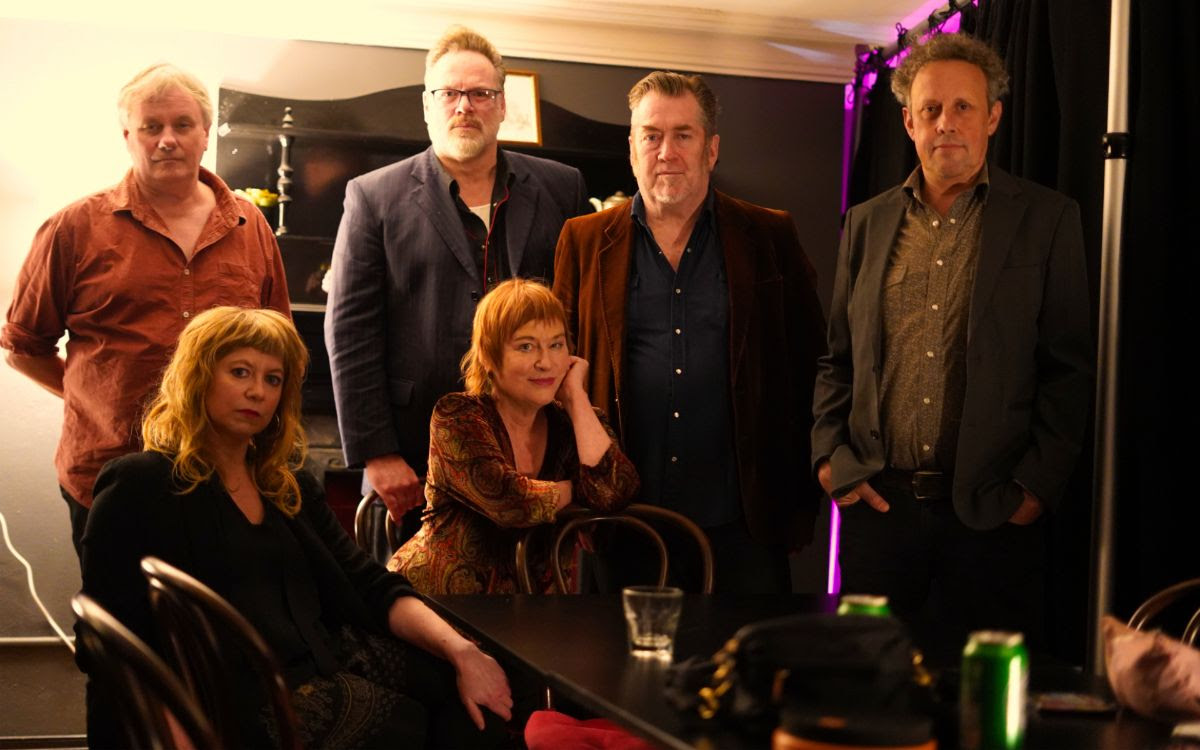 Mick Thomas and The Roving Commission Drop New Single ‘A Mighty Ride ...