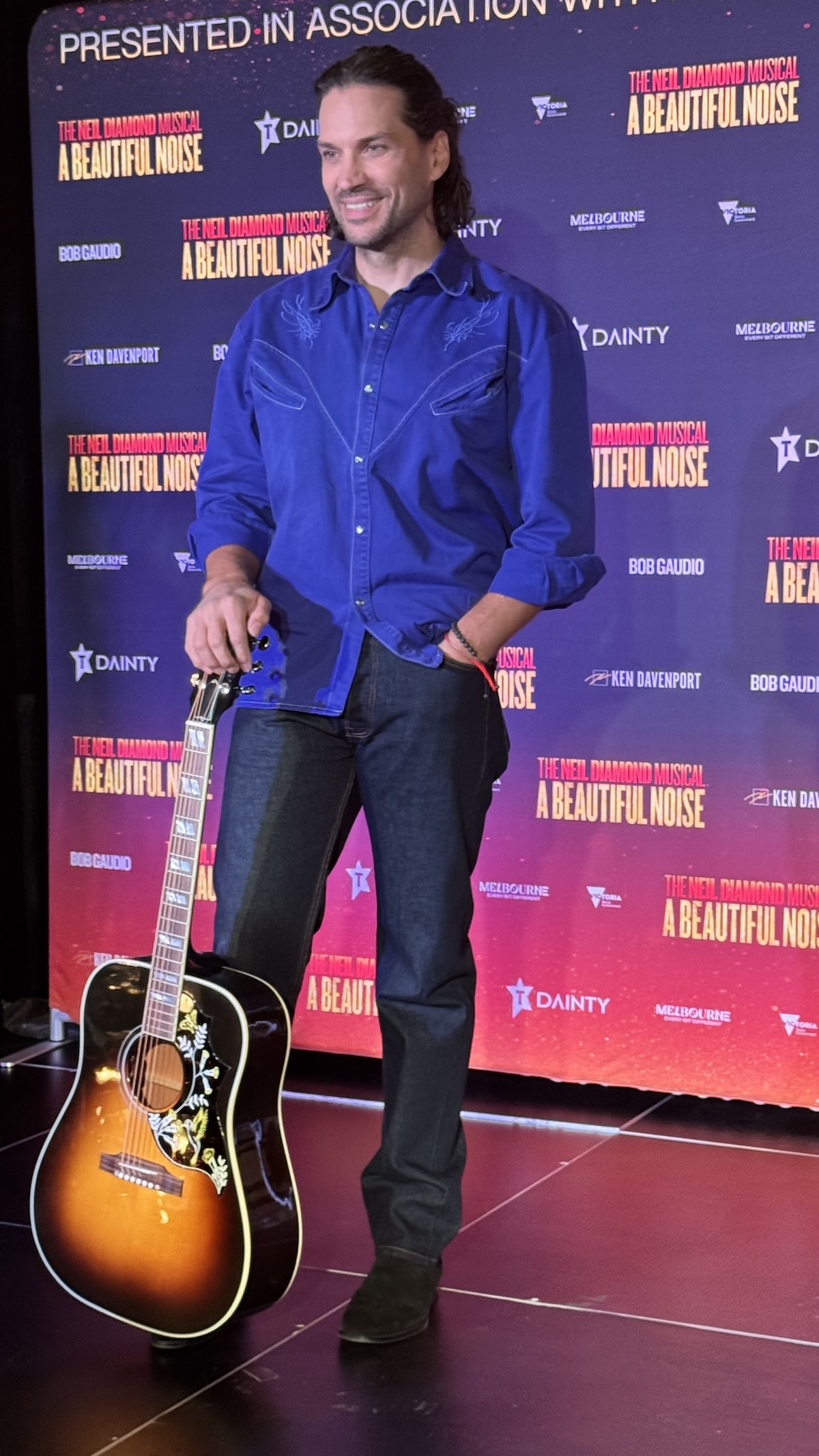 Neil Diamond Musical A Beautiful Noise Unveils Australian Cast ...