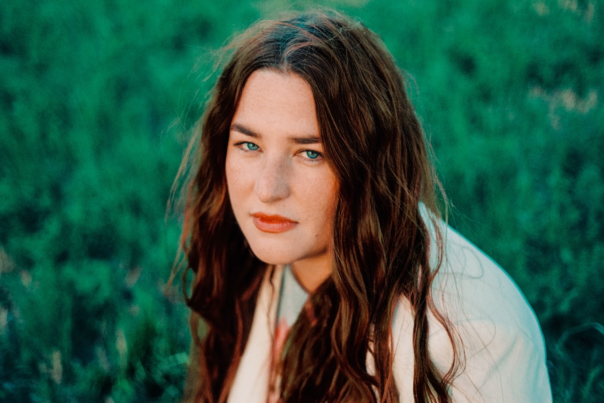 Mia Wray Shares Reflective New Single Isn't It Funny - Noise11 Music News